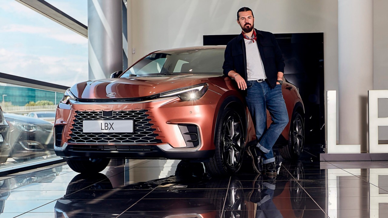 Alex de Marcos, artista seleccionado para Lexus Art Gallery